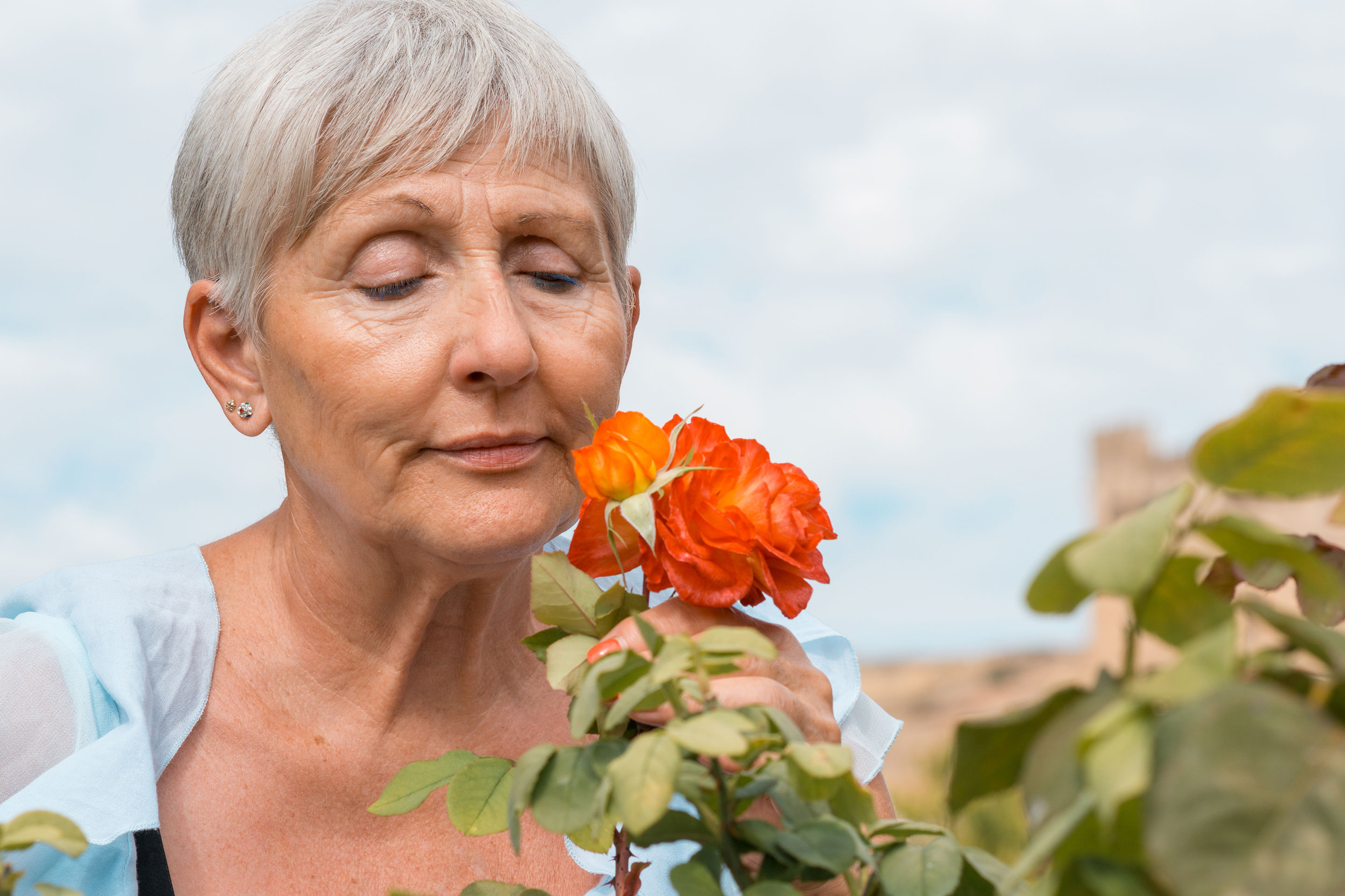 Lost Sense of Smell or Taste May Be Early Indicator of COVID-19 ...