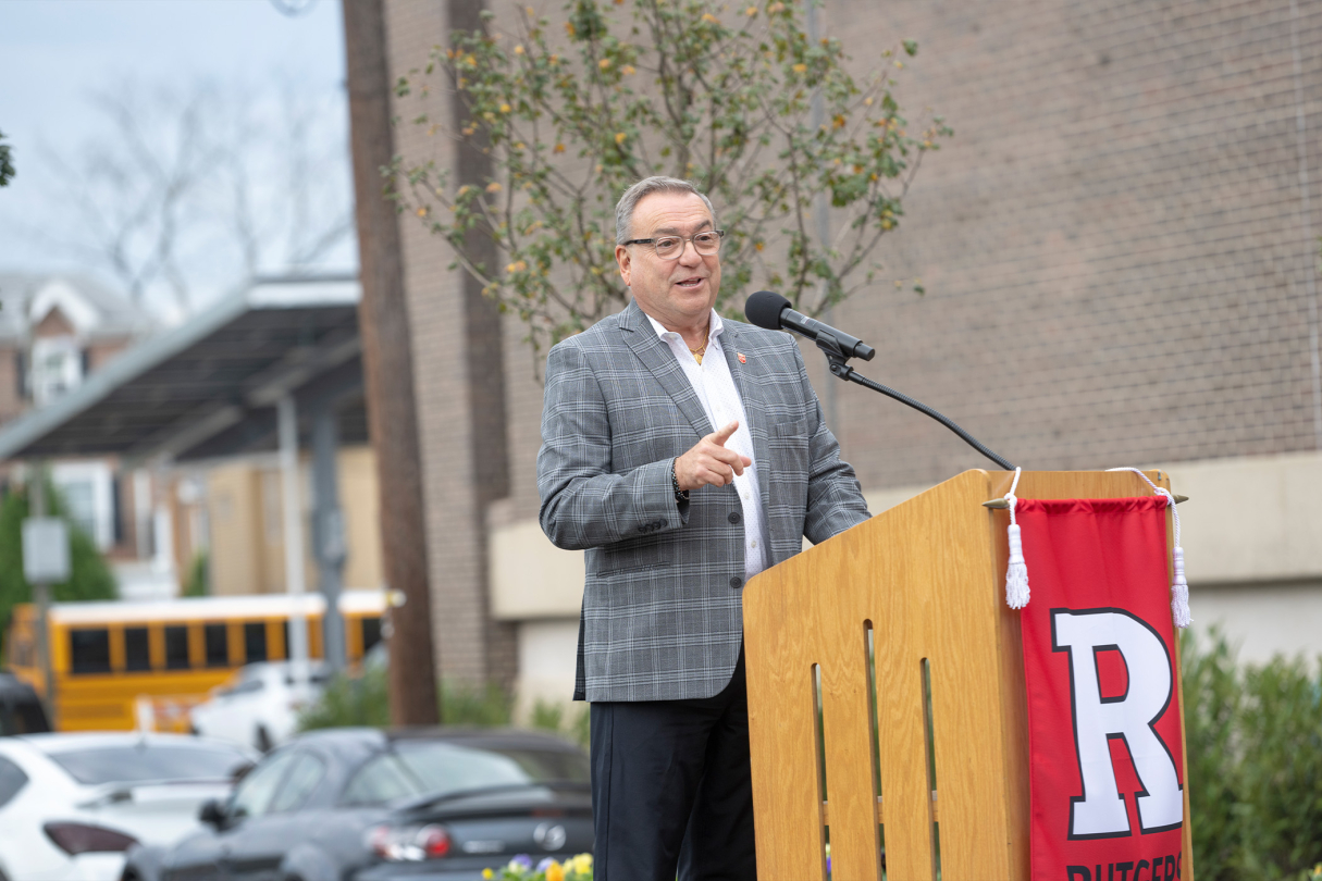 Rutgers Celebrates Leadership Role in Embracing Solar Energy | Rutgers ...